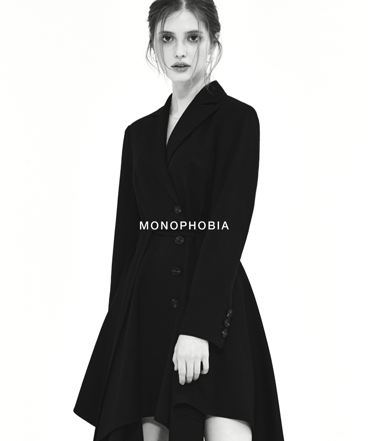 갤러리아몰 Premium life of yours | 무채색을 선호한다면, MONOPHOBIA