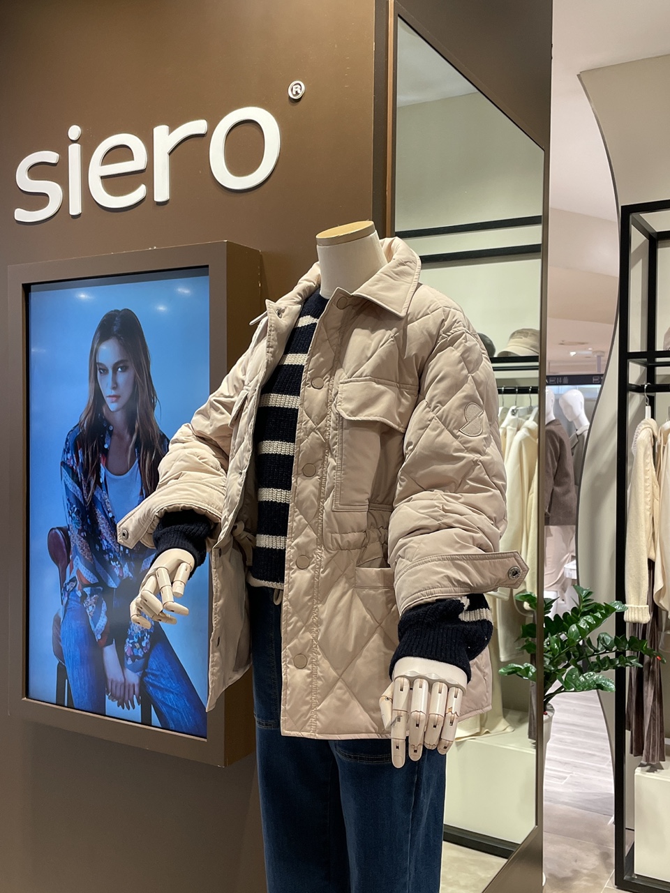 [21F/W]다이아 퀼팅 4포켓 셔츠형 다운점퍼(SH4JPF314)