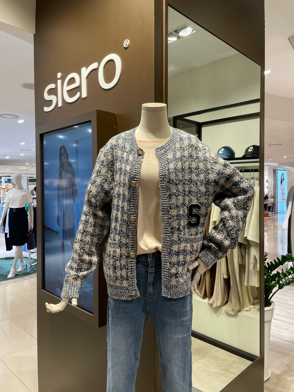 [21F/W]S부클자수 포인트 체크 트위드 가디건(SH3KTF472)