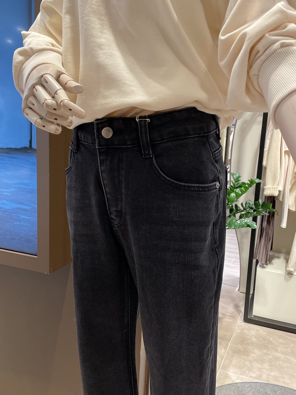 [21F/W]포켓 다트 세미 배기핏 기모데님(SH4DPF582)