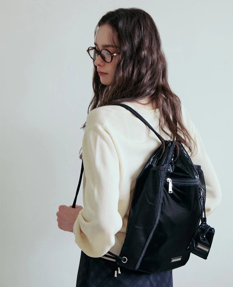 LAP GLOSSY CASUAL SLING BAG AR7AB460