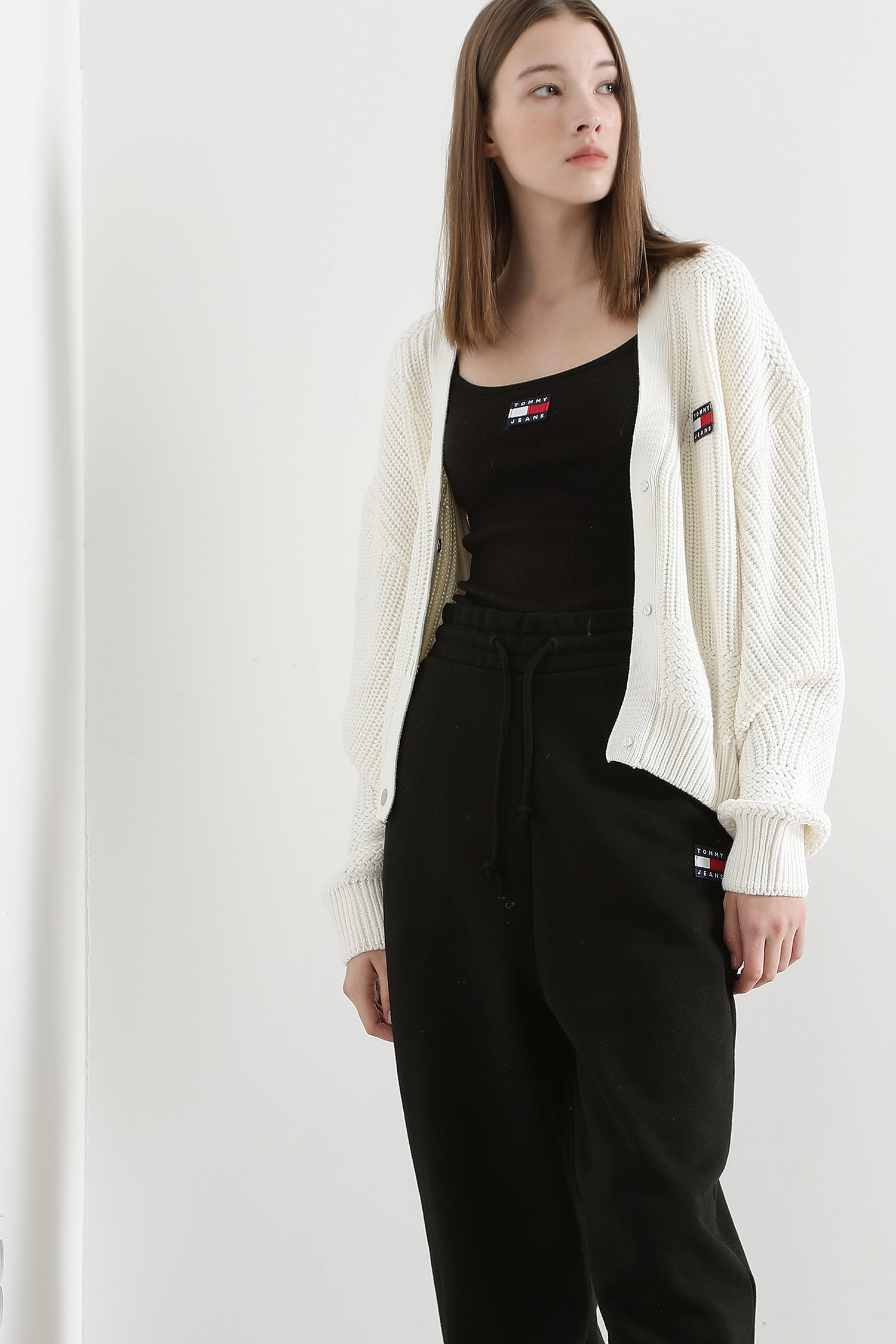 [타미진] 21F/W 여성 뱃지 박시 가디건 T32B7KCD40TWT1